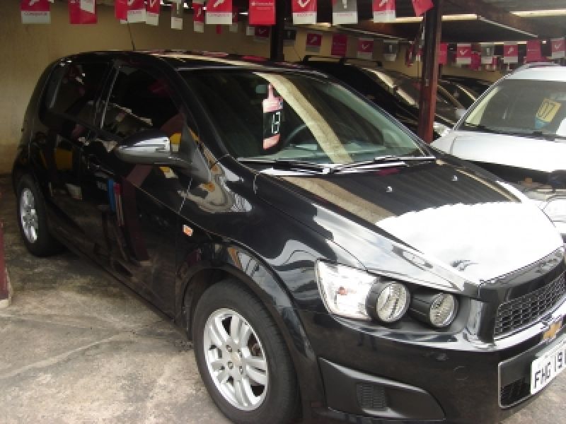 Carro Usado CHEVROLET SONIC HB LT 1.6 16V FLEXPOWER 5P AUT. - 2013 - Santos/SP - Ref:917672
